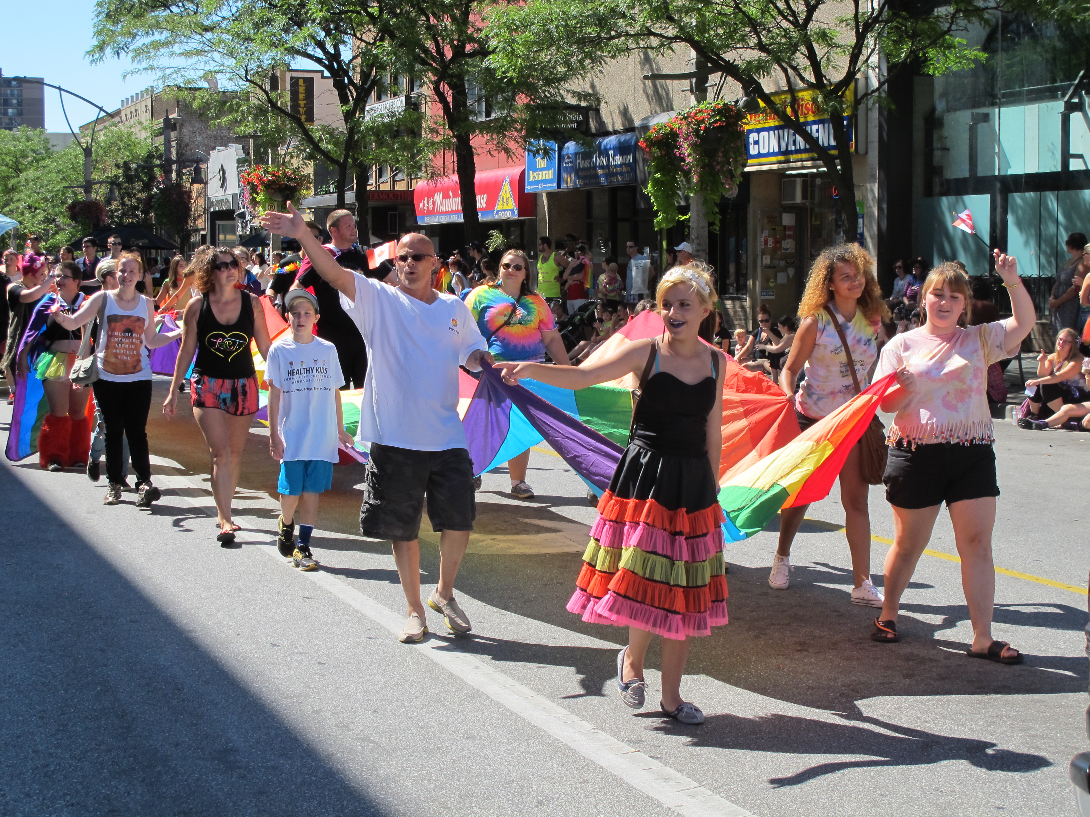 La Fierté gaie attire une foule de plus en plus nombreuse - Le Rempart
