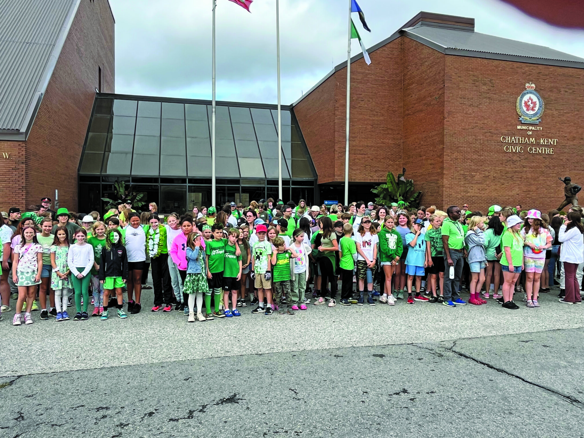 Célébration du lever du drapeau franco-ontarien à Windsor et à Chatham ...